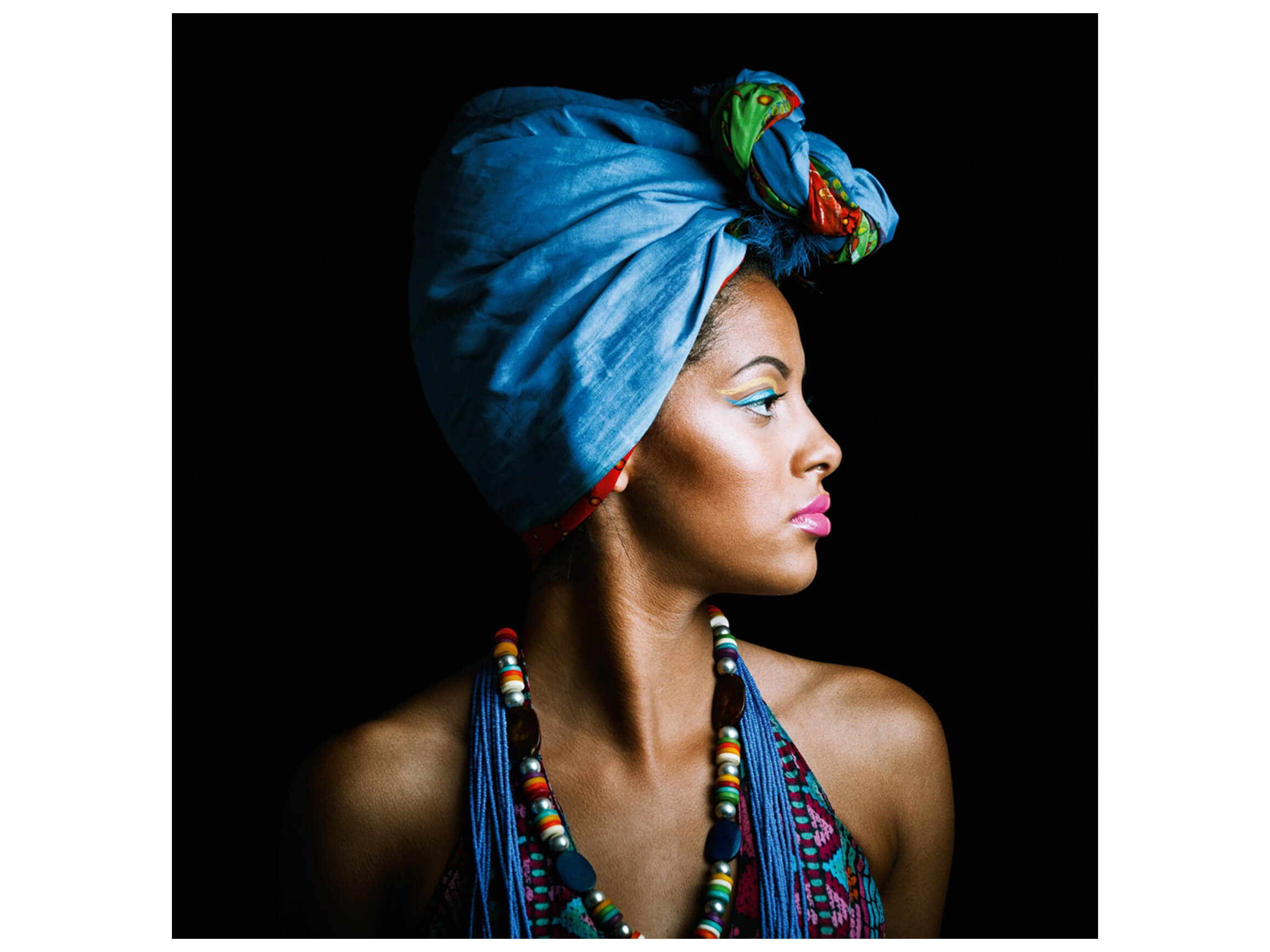 Digitaldruck auf Acrylglas Schönheit mit Blauem Turban image LAND ...