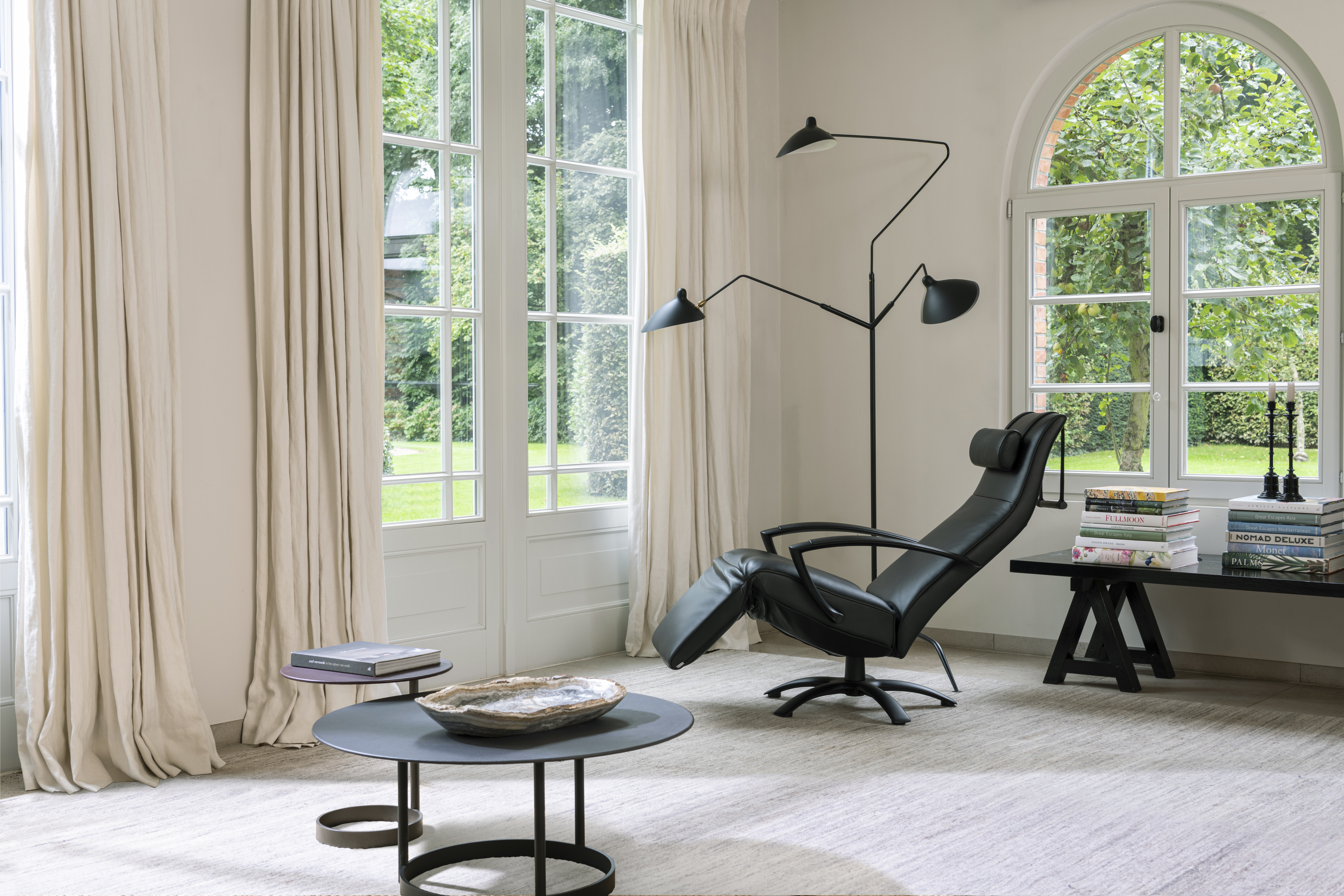 Relaxer Colin Motorisch Strässle / Farbe: Schwarz / Bezugsmaterial: Leder